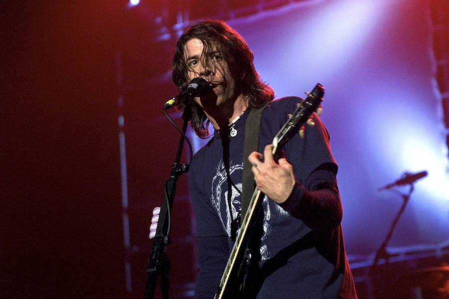On Dave Grohl's Birthday in 2000, Foo Fighters Play 18-Song Set ...