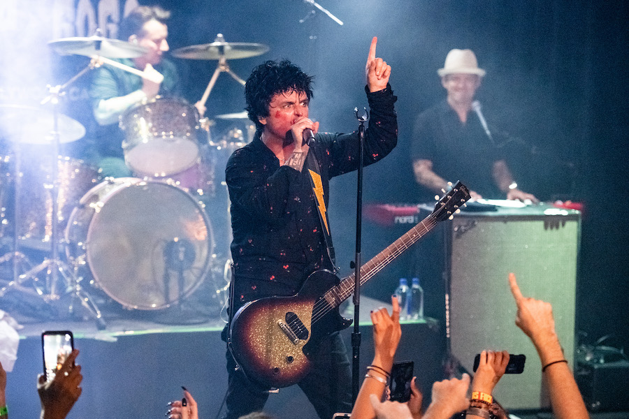 Green Day Live Debut New Single "Ready, Fire, Aim" at NHL Game | setlist.fm