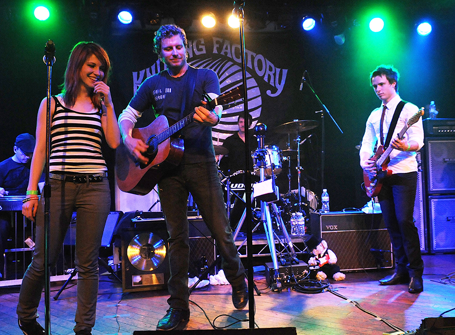 Setlist History: Dierks Bentley + Paramore | setlist.fm