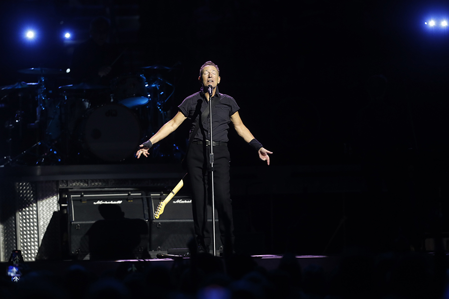 Bruce Springsteen & E Street Return to Arenas After Six Years | setlist.fm
