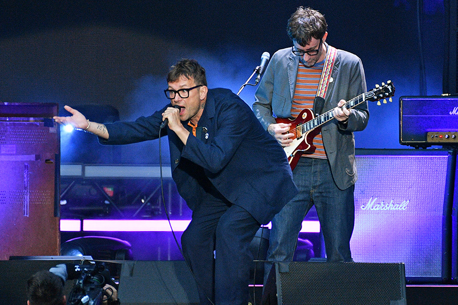 Blur Play 'Darren' in Entirety, Encores With Rarities | setlist.fm