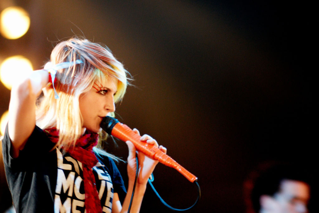 Setlist History: Paramore Plays Buzzfest and Debuts "Franklin" | setlist.fm