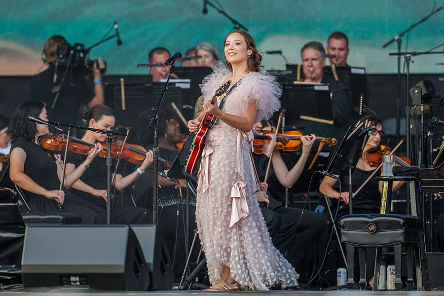 Laufey Concert Setlists | setlist.fm