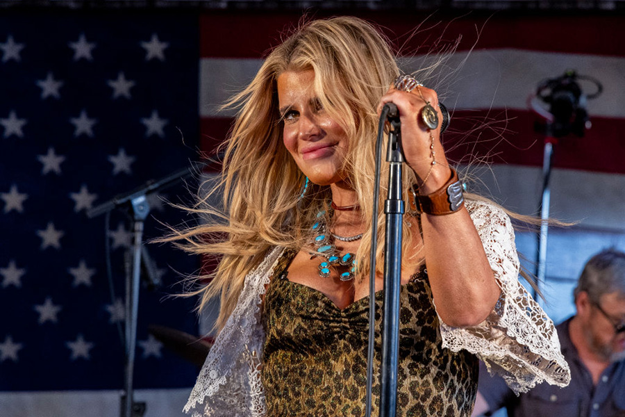 Jessica Simpson Returns to the Stage After 15 Years | setlist.fm