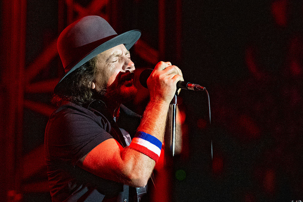 Eddie Vedder Covers Zeppelin, George Harrison at Ohana Fest | setlist.fm